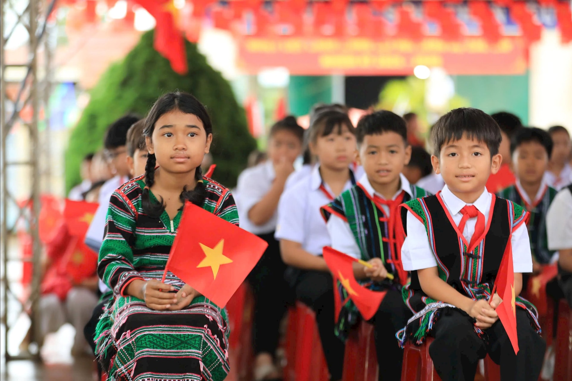 Rộn ràng ngày khai trường