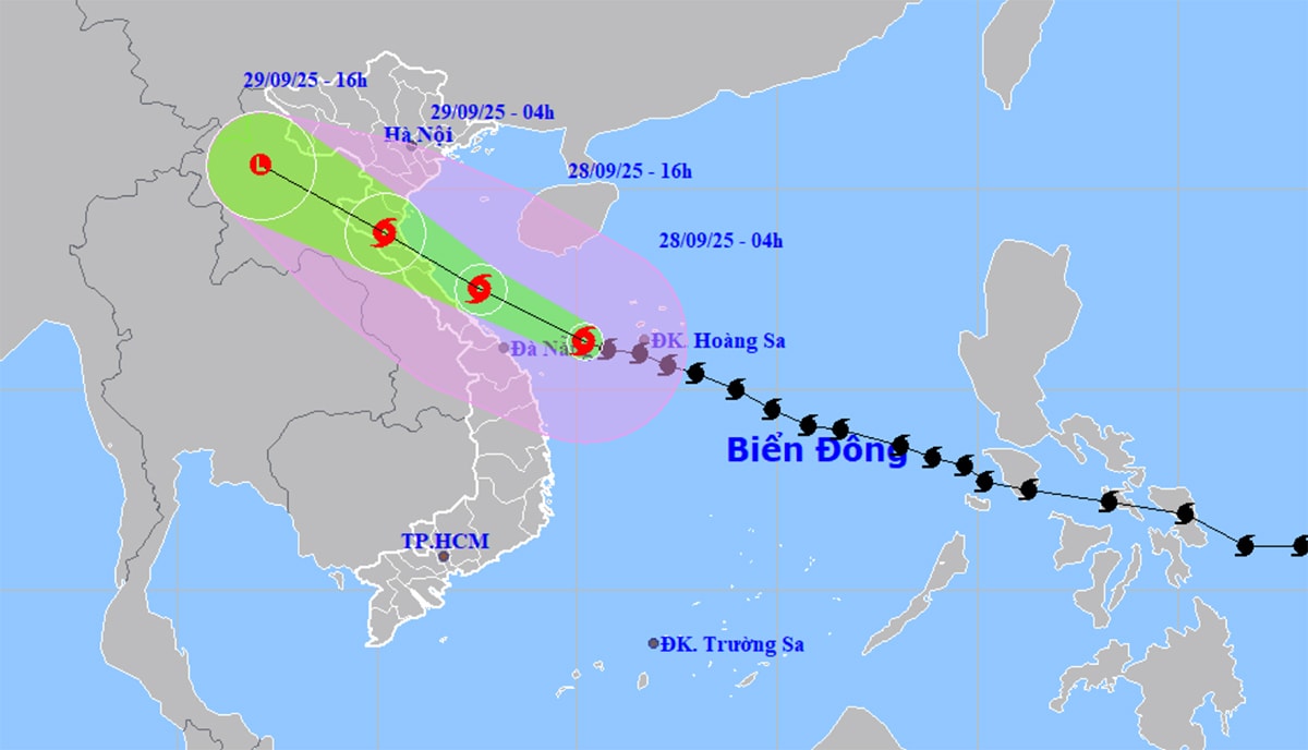 Bão số 10 Bualoi giật cấp 15, cách Đà Nẵng 150km, cách Quảng Trị 360km
