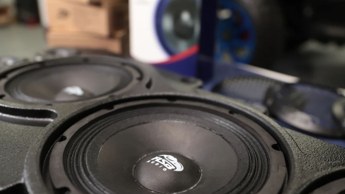 Loa Mid Bass là gì? Giải mã vai trò tạo độ dày và chiều sâu cho hệ thống...