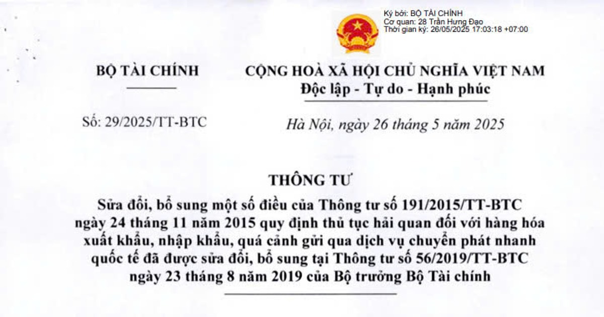Đã có Thông tư 29/2025/TT-BTC sửa đổi thủ tục hải quan hàng hóa qua chuyển...