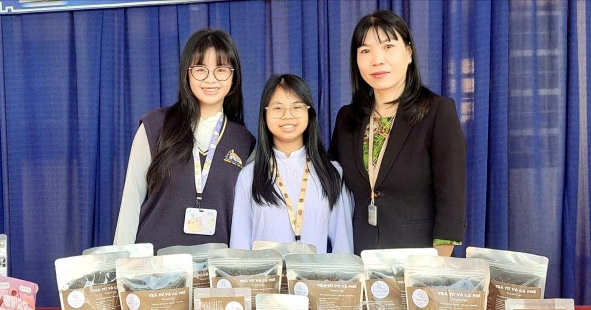 High School Students Turn Coffee Husks into Tea